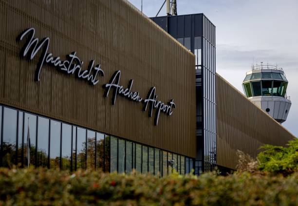 Vergelijk Airport Parking opties - Maastricht Aachen Airport (MST ...